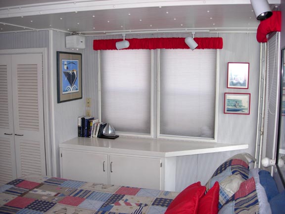 SAILS - 1990 45 Florida Bay Coaster